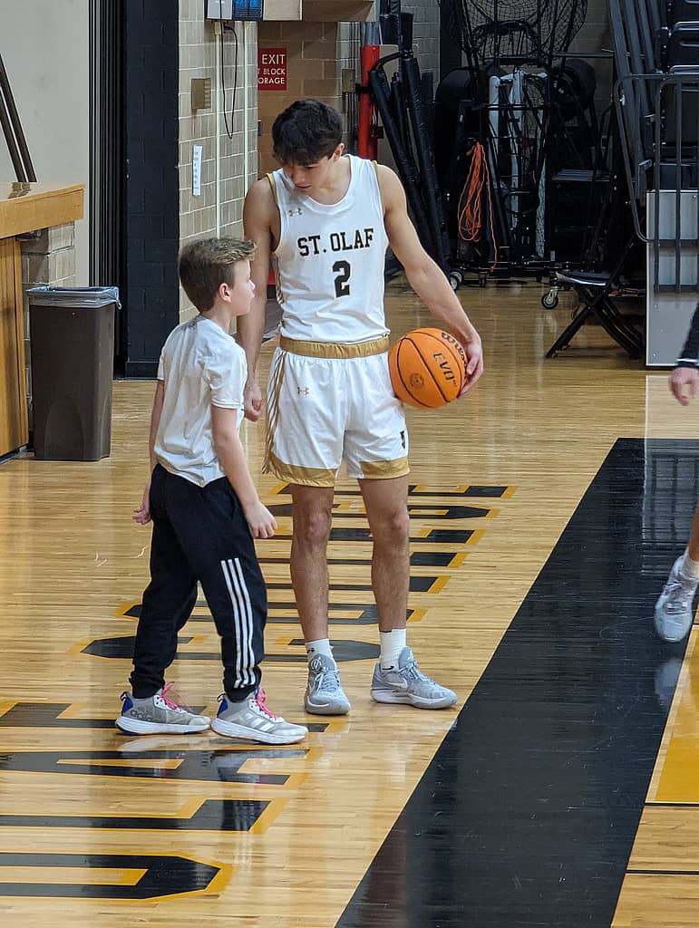 The Engle Family & St. Olaf Basketball: Right Place. Right Time. Right ...